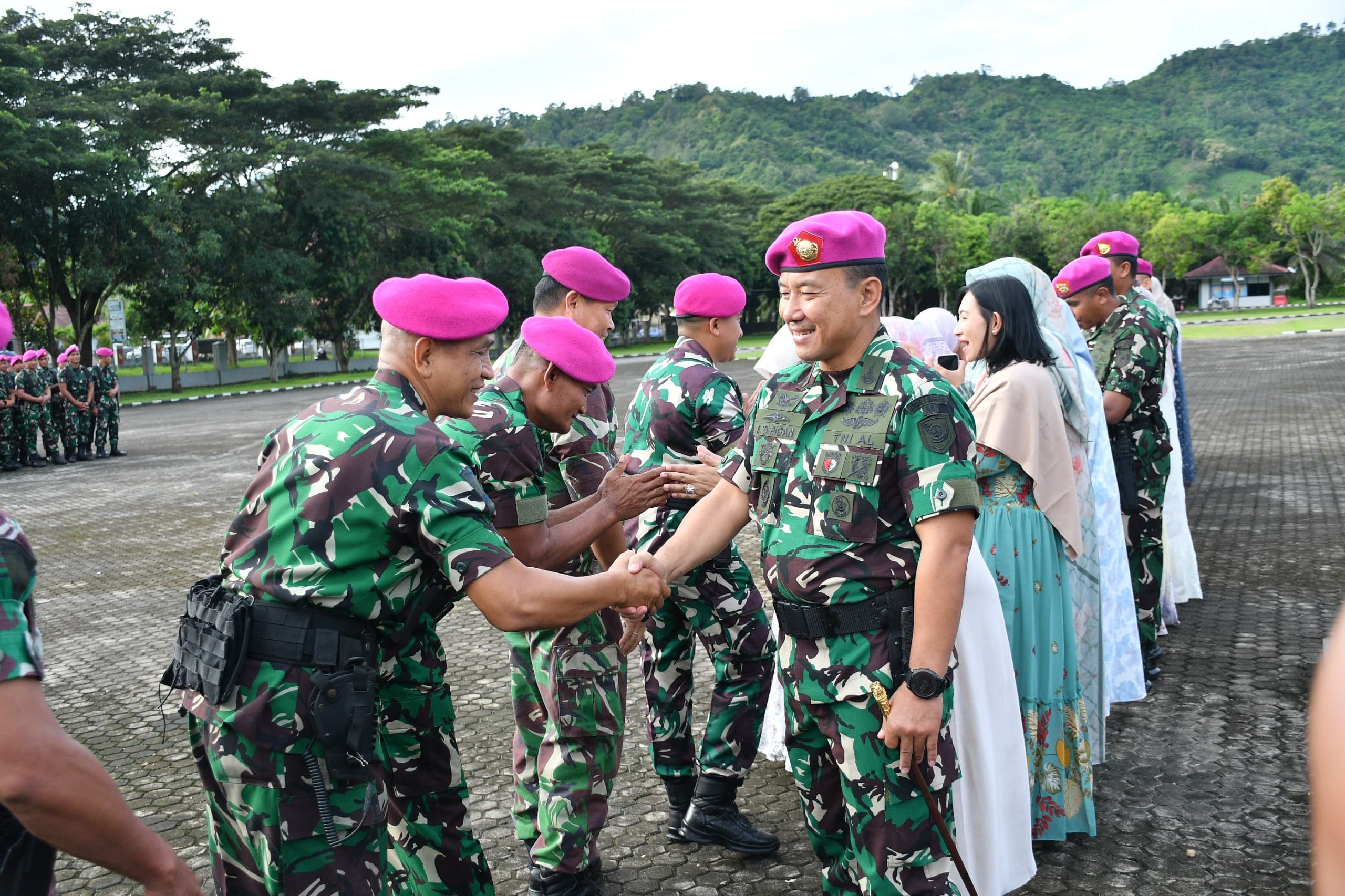 Brigif 4 Mar/BS: Danbrigif 4 Mar/BS Beserta Ibu Ketua Cabang 7 PG ...
